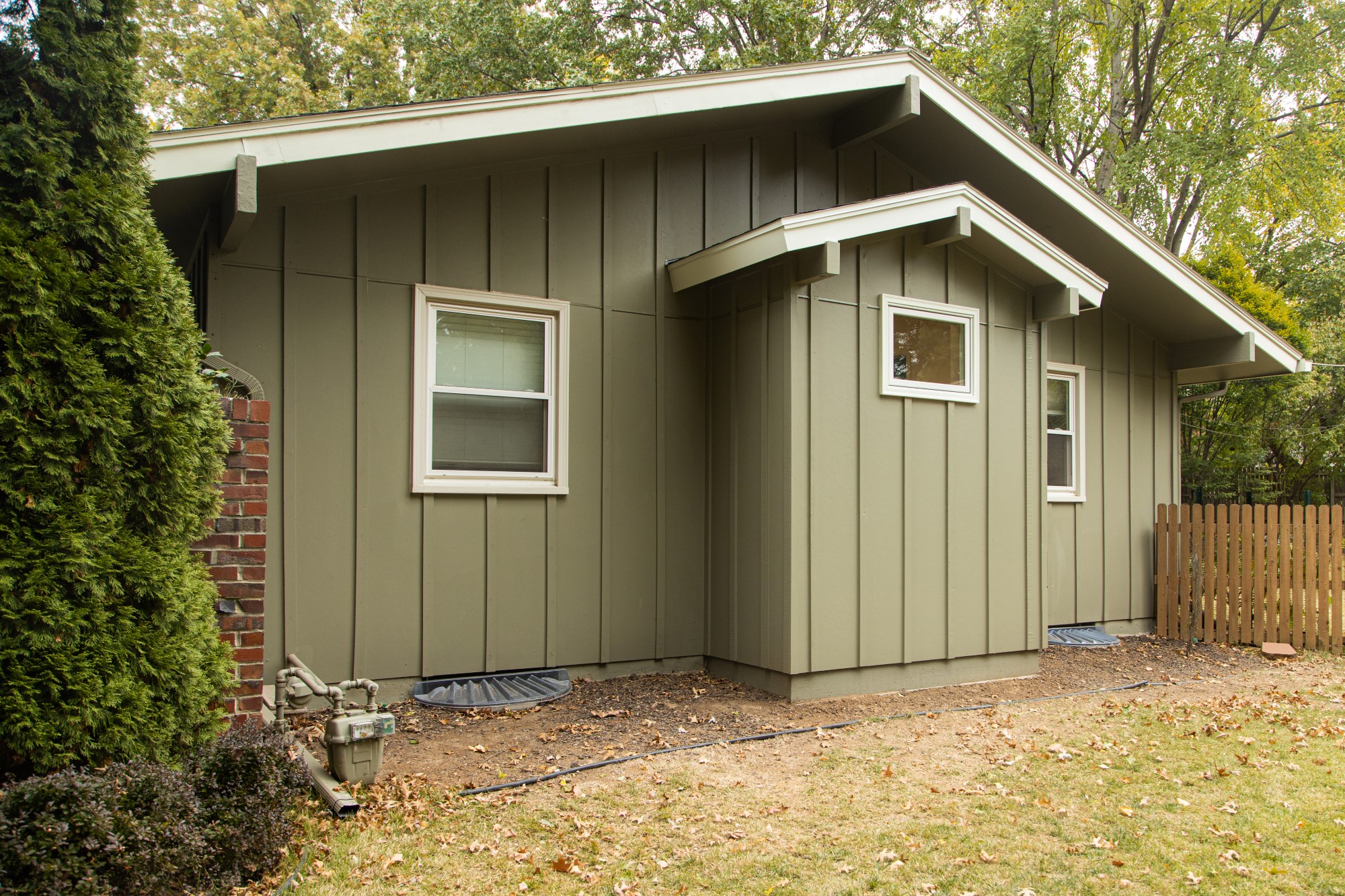 A Mid-Century Modern Bathroom - Shack Built